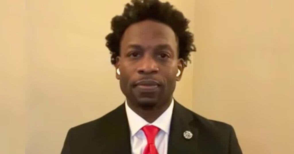 Pastor Sewell: Black Men Need a ‘Political Cardiologist,’ Not Harris ...